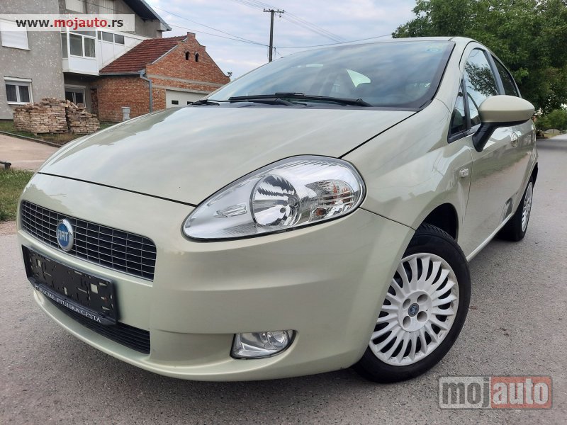 Fiat Grande Punto 1.4 b,5 VRATA,KLIMA