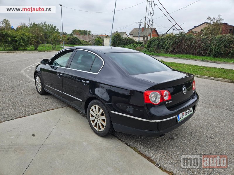 VW Passat stranac