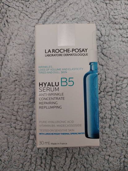 La roche posay serum b5 hyalu