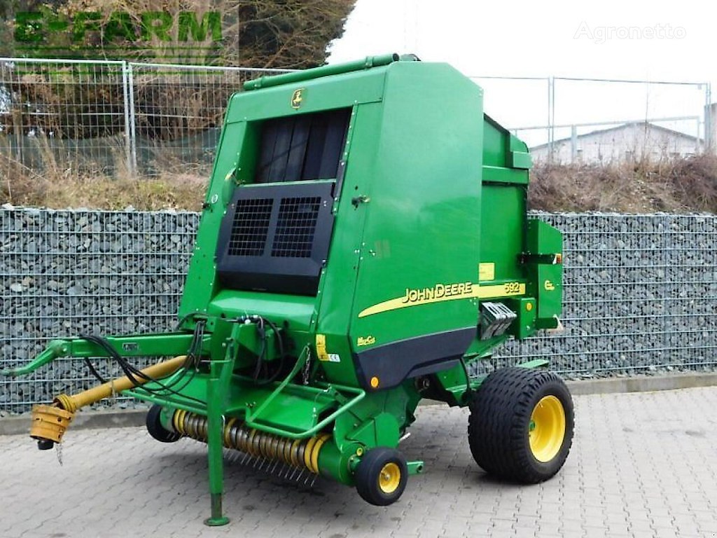 John Deere 592 maxicut premium balirka za četvrtaste bale