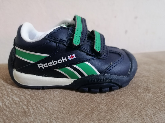 Nove patike REEBOK nehodajuca