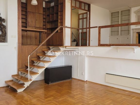 Stari grad, 120m2, 3.0, namešten/nenamešten ID 3906-1