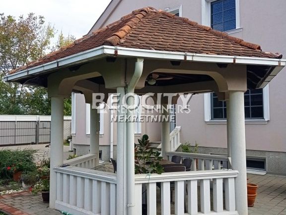 Novi Sad, Sajlovo, , 5.0, 365m2, 660000EUR