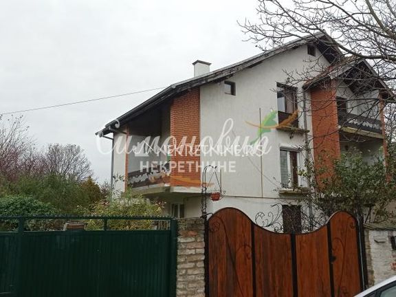 Surduk, 103m2( 309m2)+53m2 pomoćni objekat, pr+I +pk,45 ari, gas, uknjižena ID#1636