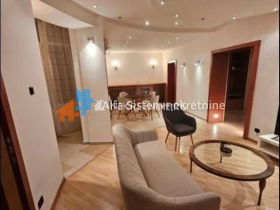 Stari grad, Zeleni venac, 3.0 stan, 101m2, 1200 EUR, ID 51269