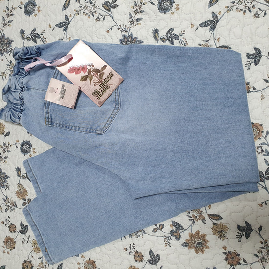 Novo! Mom Jeans sa Elastinom %%1500