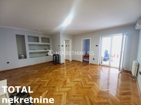 Dvosoban stan NOVI SAD, 167380€