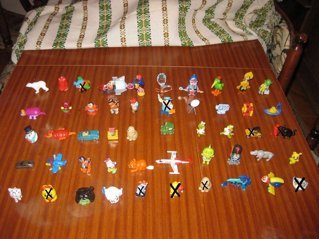 Kinder Surprise LOT 01 (41 kom. po vašem izboru)