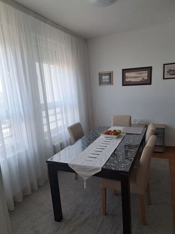 Izdavanje, trosoban stan, 103m2, Novi Beograd Blok 65, Novi Beograd, Beograd