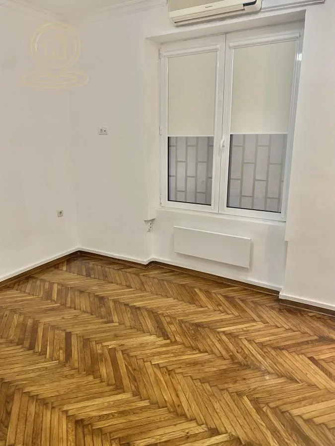 Izdavanje, poslovni prostor, 85m2, Vračar, Beograd