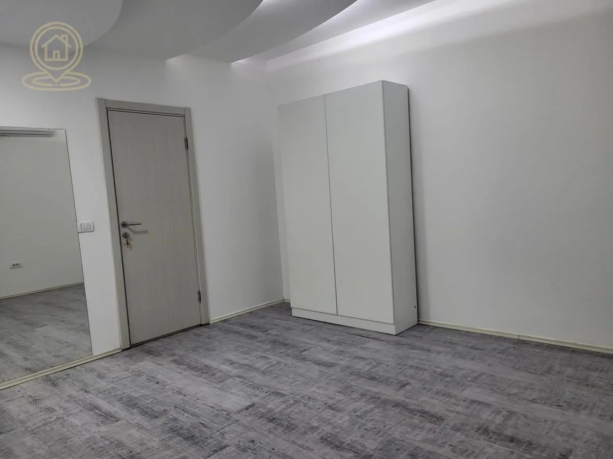 Izdavanje, poslovni prostor, 52m2, Stari Grad, Beograd