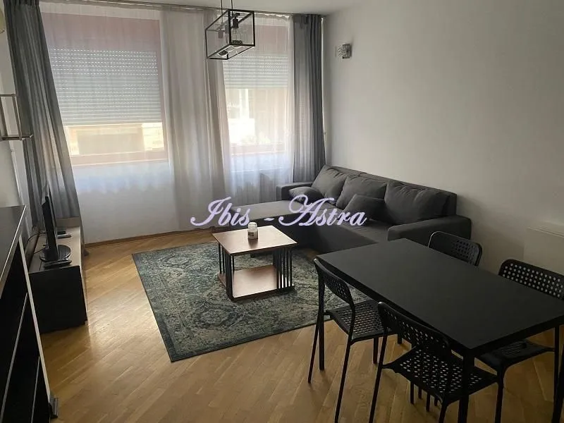 Izdavanje, poslovni prostor, 38m2, Crveni Krst, Beograd