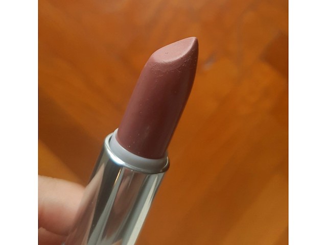 Maybelline New York Color Sensational ruž za usne