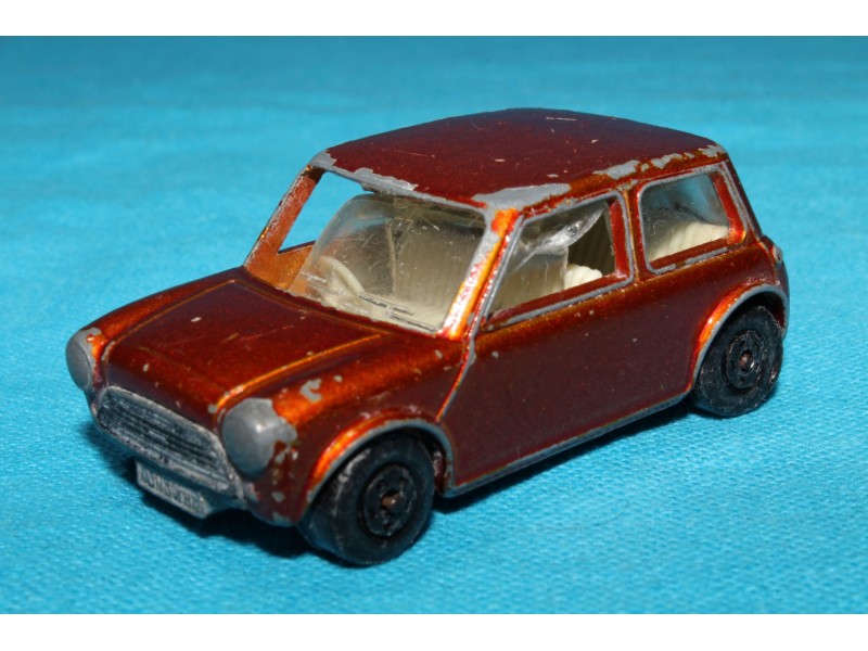 MATCHBOX RACING MINI 1970. LESNEY