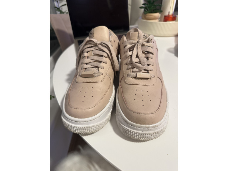 NIKE Air Force 1 zenske patike