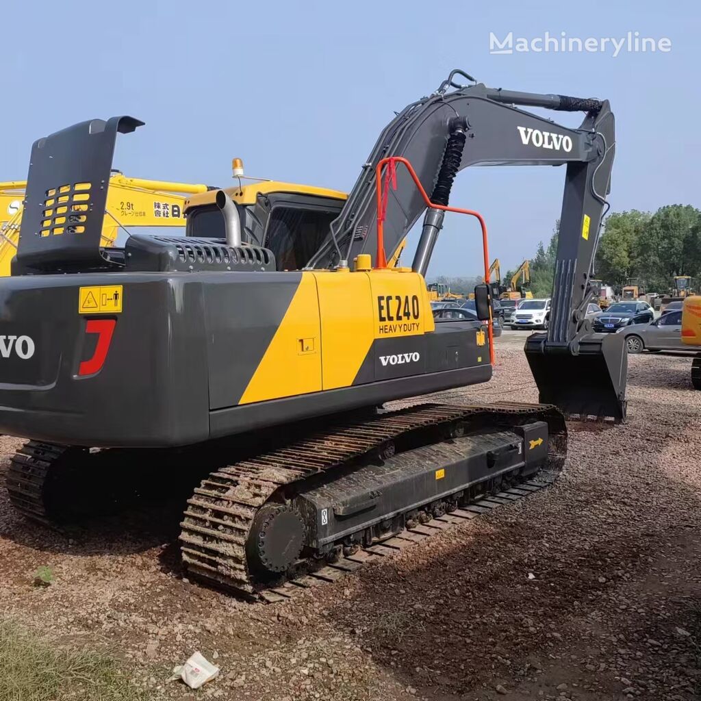 Volvo EC240 bager guseničar