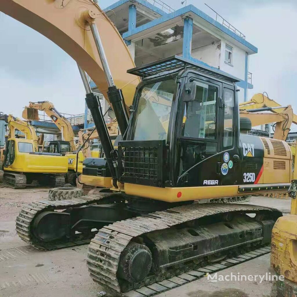 Caterpillar 325D bager guseničar