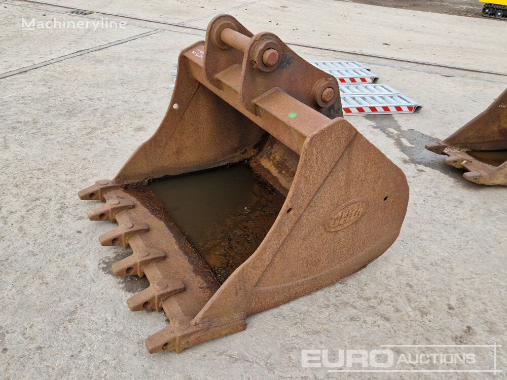 Prodaje se 54" Geith Digging Bucket 70mm Pin to suit 14-18 Ton Excavator kašiku za bager na aukciji