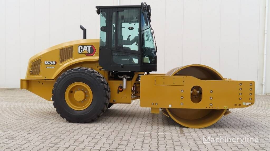 Novi Caterpillar CAT CS 74 B kompaktor s jednim valjkom