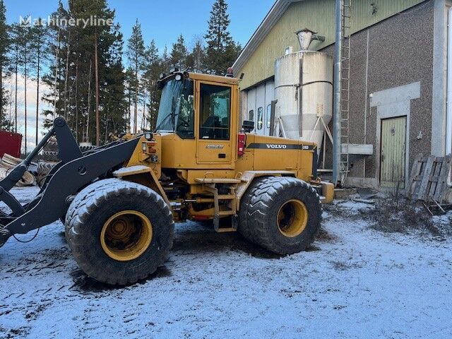 Volvo L90D prednji utovarivač