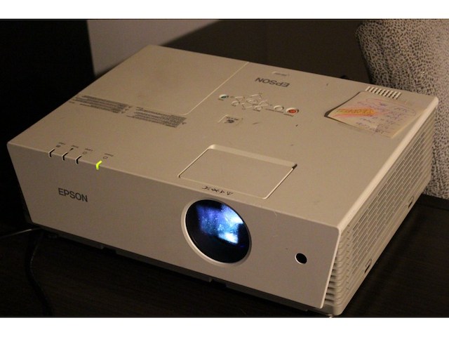 Projektor EPSON EMP-6110