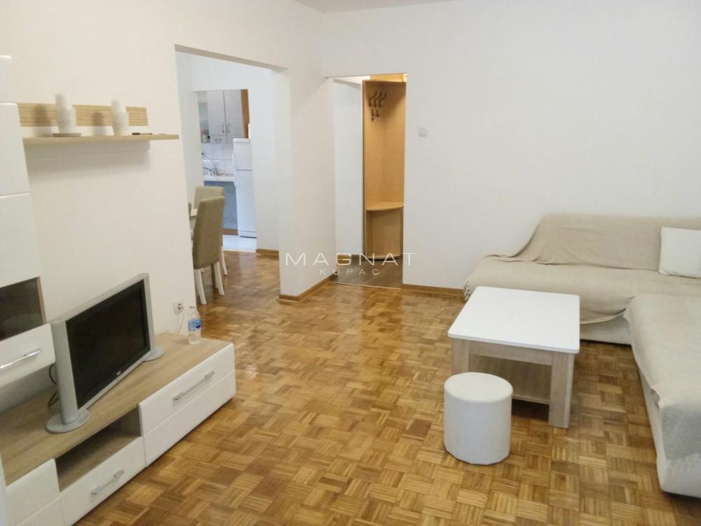 Kompletno renoviran stan na Bežanijskoj kosi 2 ID#4767 249.000 €