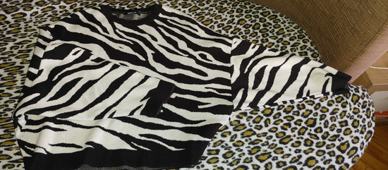 Dzemper zebra print