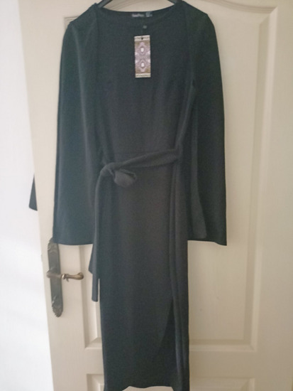 Boohoo crna cape haljina vel.38/36 NOVO