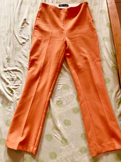 Zara narandžaste pantalone size S