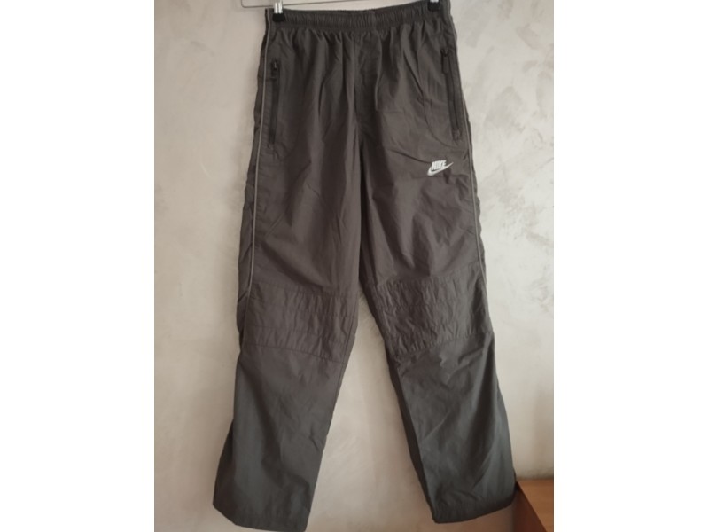 NIKE sive pantalone trenerka vel S-M