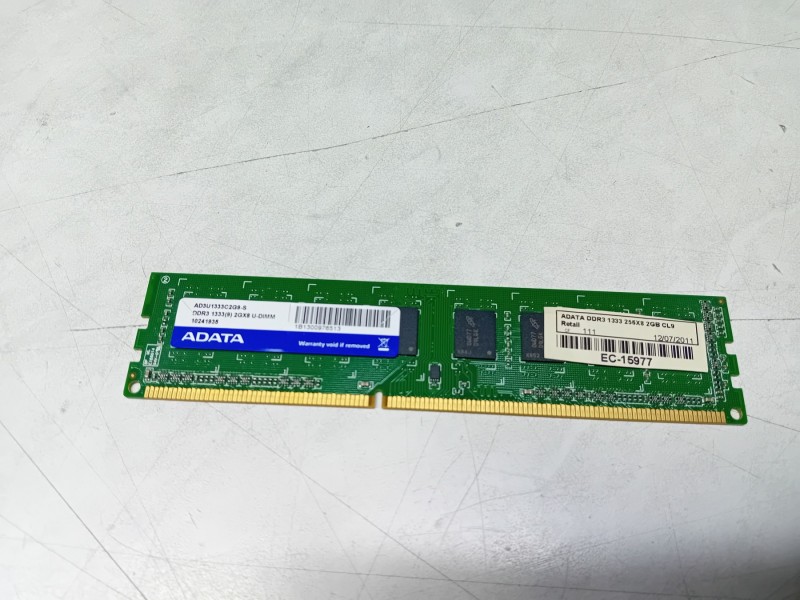 2gb ddr3 1333mhz adata ispravna