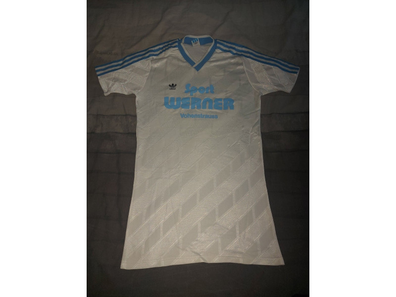 Retro matchworn