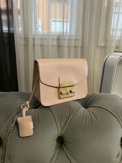 Furla Metropolis tasna
