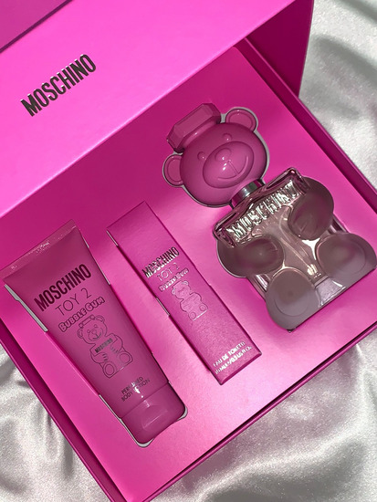 Moschino set