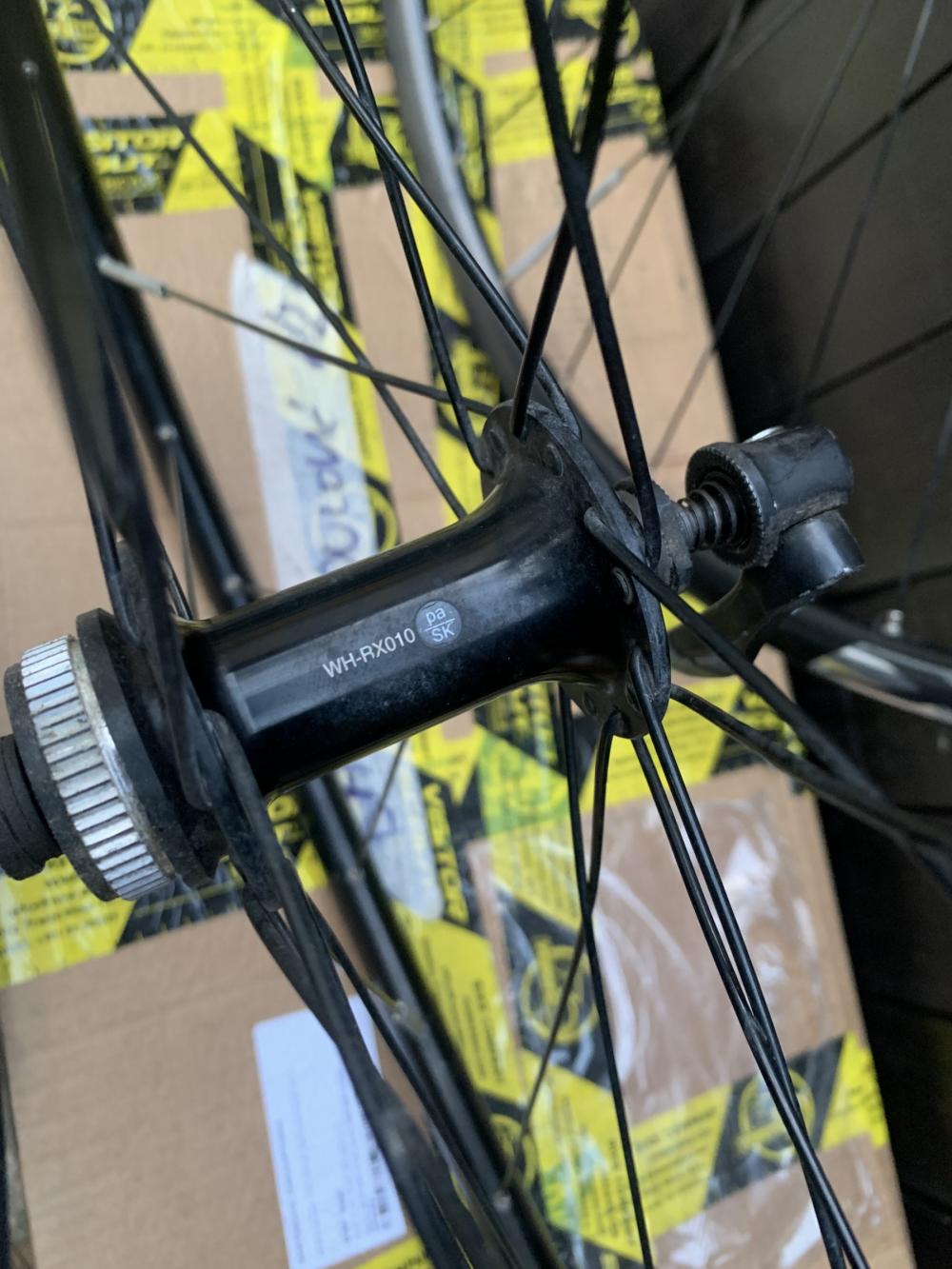 Shimano WH-RX010 set tockova za gr cx road