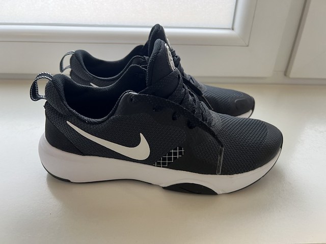 Nike ženske patike za trening