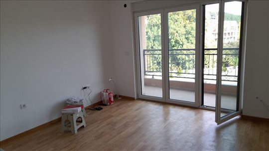 Garsonjera 25m2, kod Termi, bazen LUX