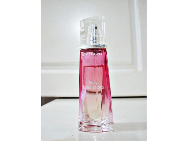 Very Irresistible Eau de Toilette Givenchy