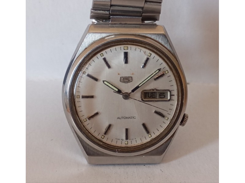 Seiko 5 automatic