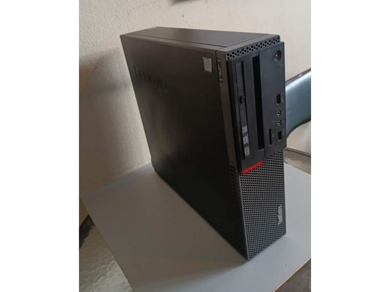 LGA 1151 - Lenovo Thinkcentre M700