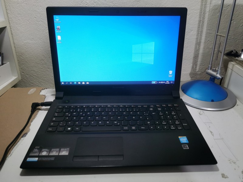 Lenovo B50-30