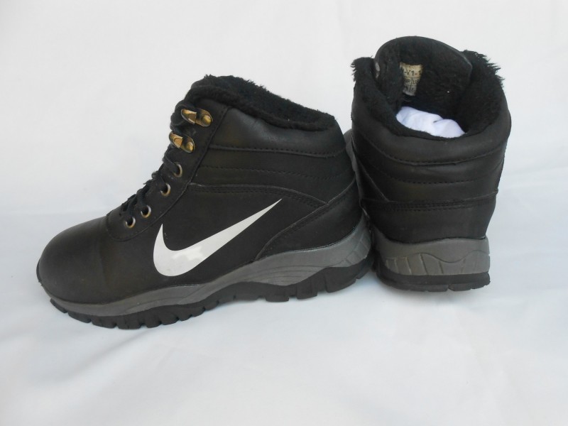 NIKE Originalne Duboke Zimske Patike Broj 36 Kao NOVE