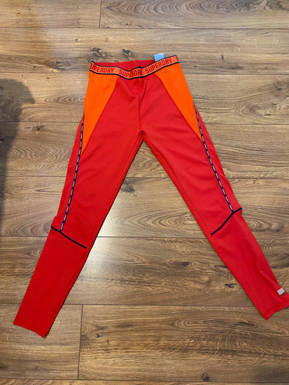 Superdry helanke NOVO