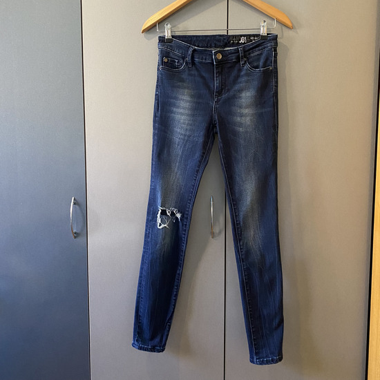 Armani Exchange farmerice vel.26