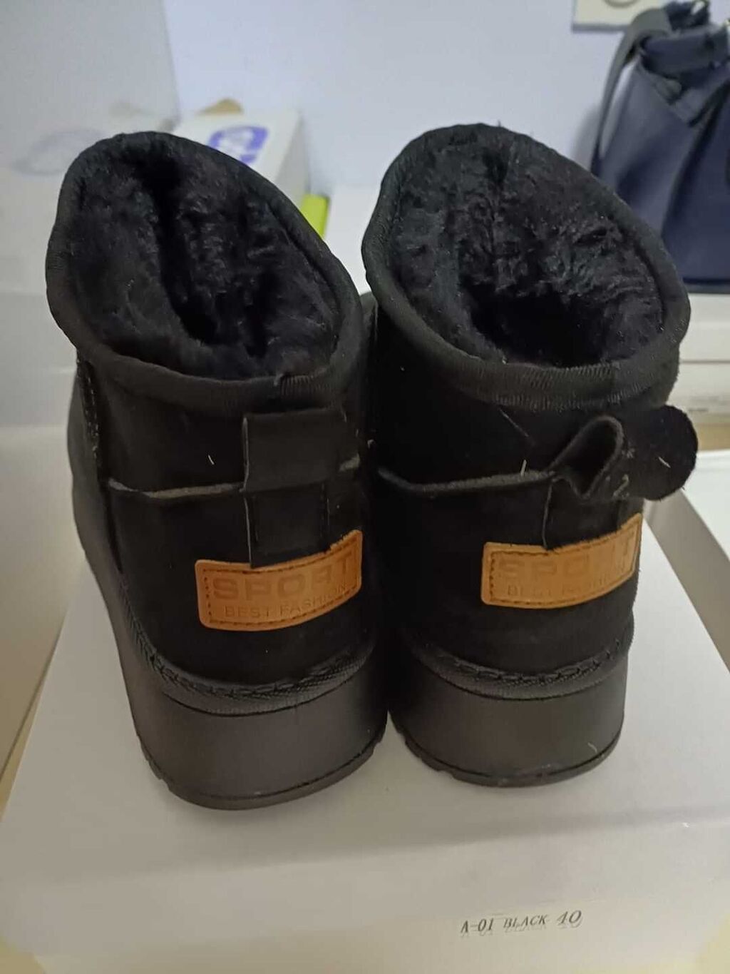 Ugg mini čizme, bоја - Crna, 37