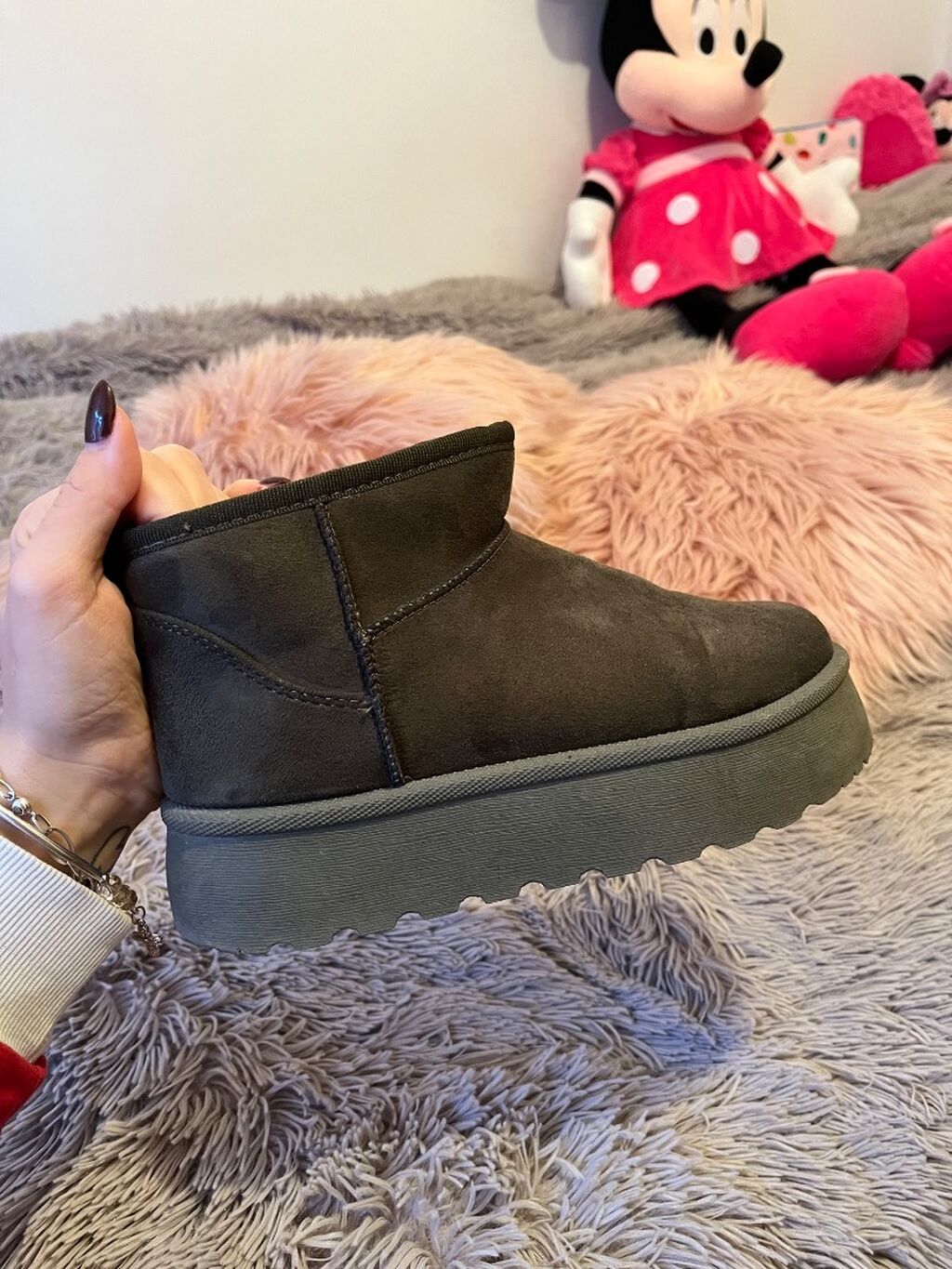 Ugg mini čizme, bоја - Maslinasto zelena