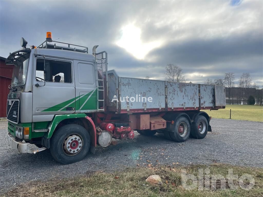 Prodaje se Volvo F12 6X2 kiper na aukciji