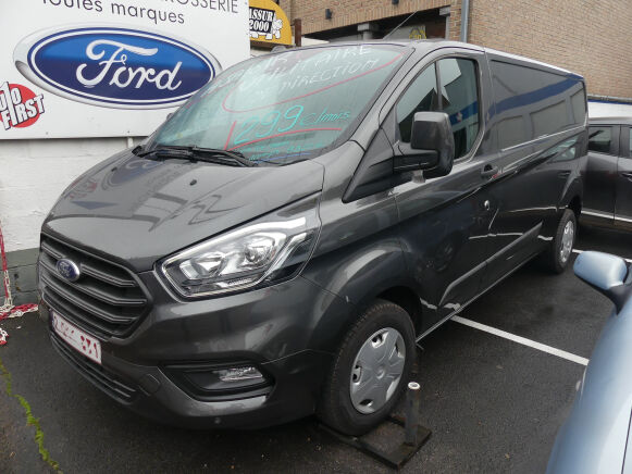 Prodaje se Ford Transit Custom minibus furgon na aukciji