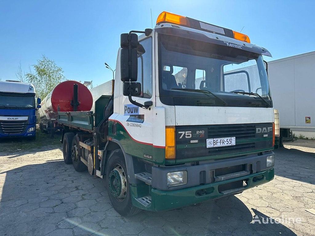 DAF 75 ATI 240 kamion s ravnom platformom