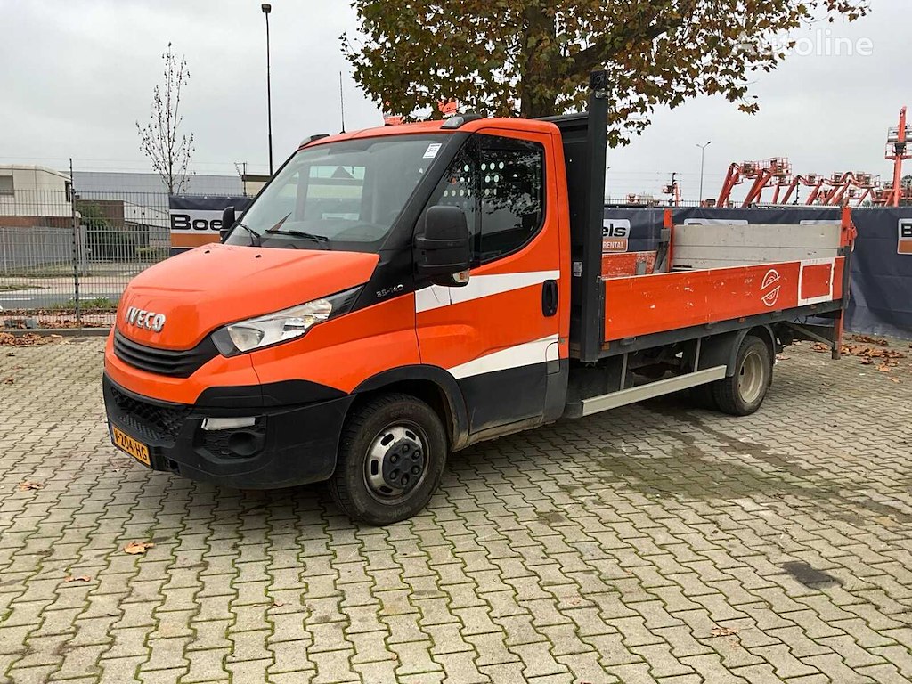 Prodaje se IVECO Daily kamion s ravnom platformom < 3.5t na aukciji